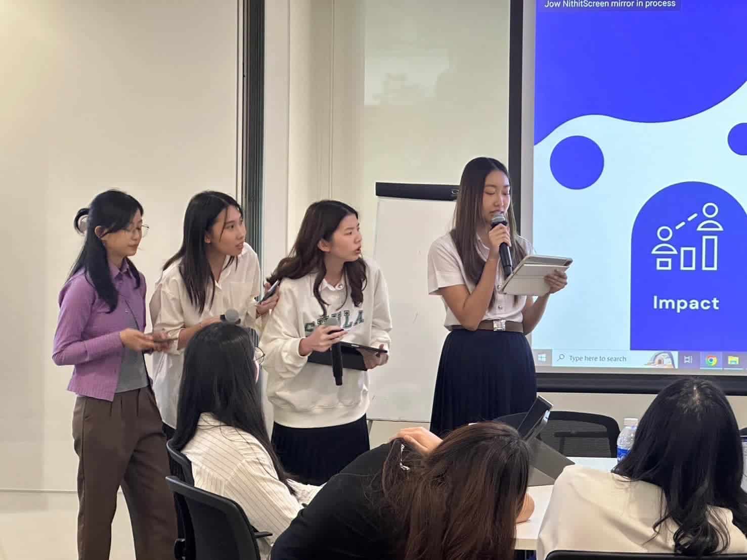 LLBel Data Science Hackathon at Lazada Thailand - คณะนิติศาสตร์ จุฬาลงกรณ์มหาวิทยาลัย